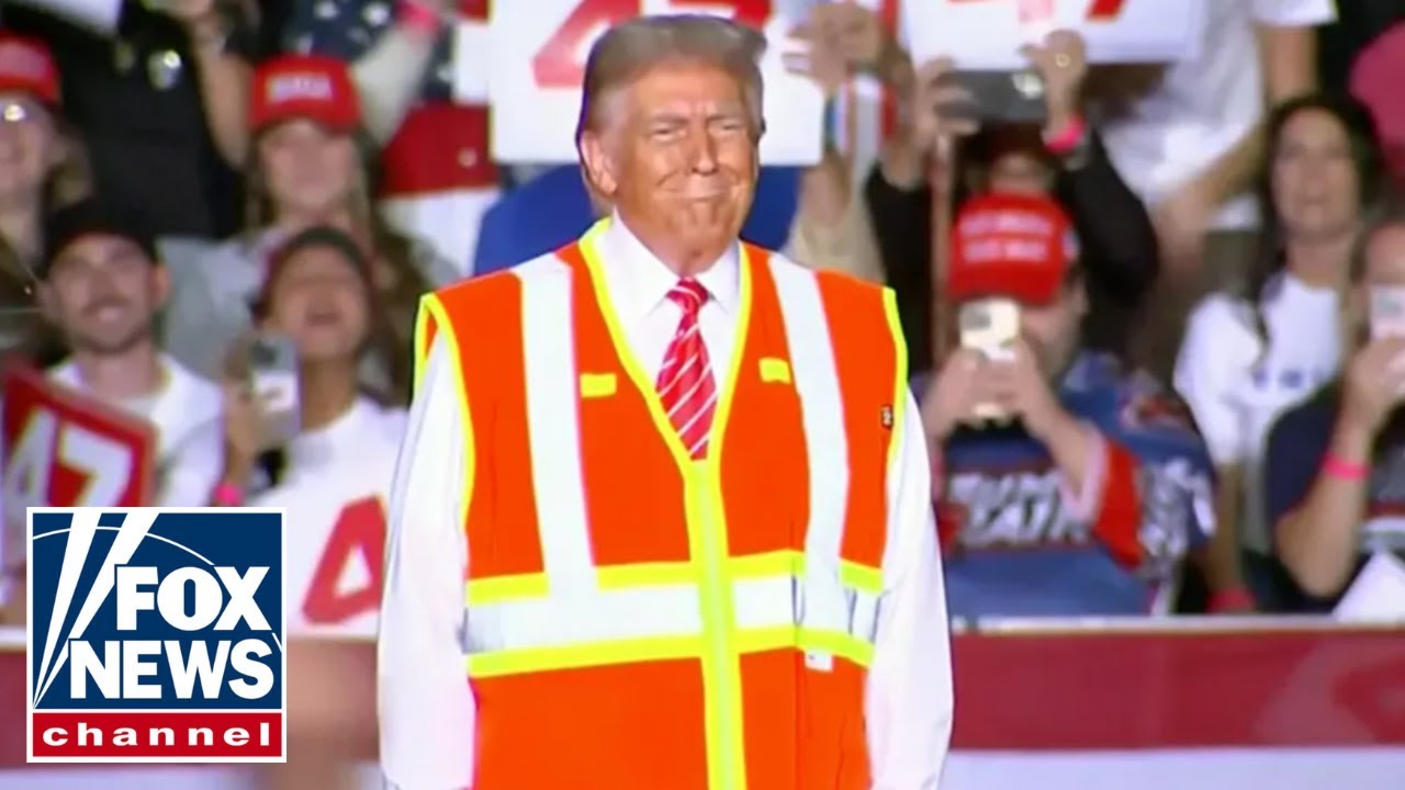 Live: Trump holds a campaign rally with NFL great Brett Favre - One-News